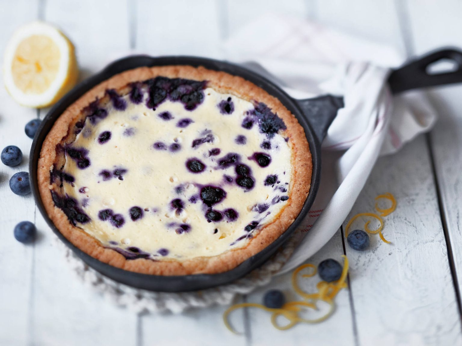 Helppo mustikkapiiras - Valio