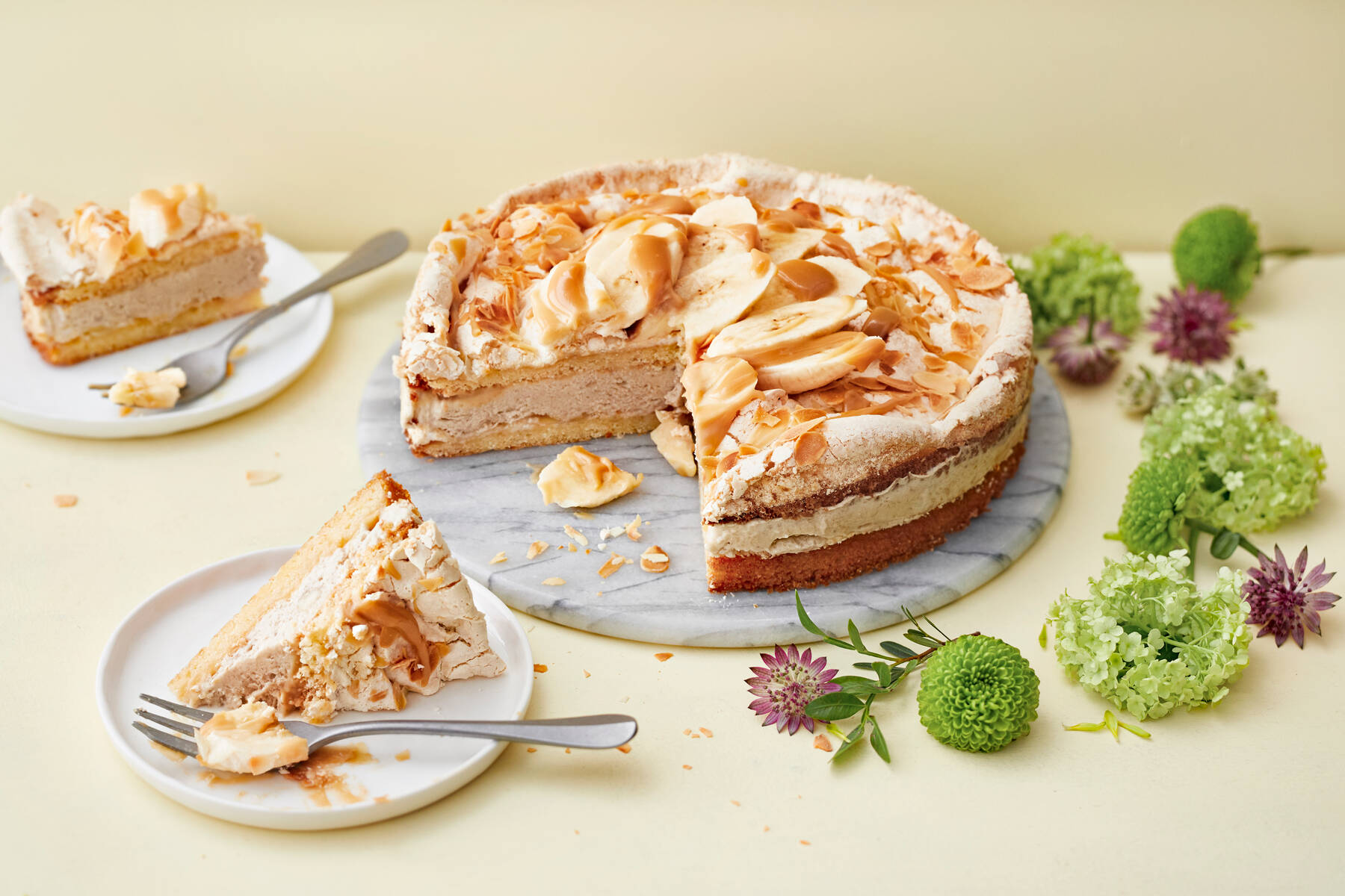 Banoffee-britajäätelökakku - Valio