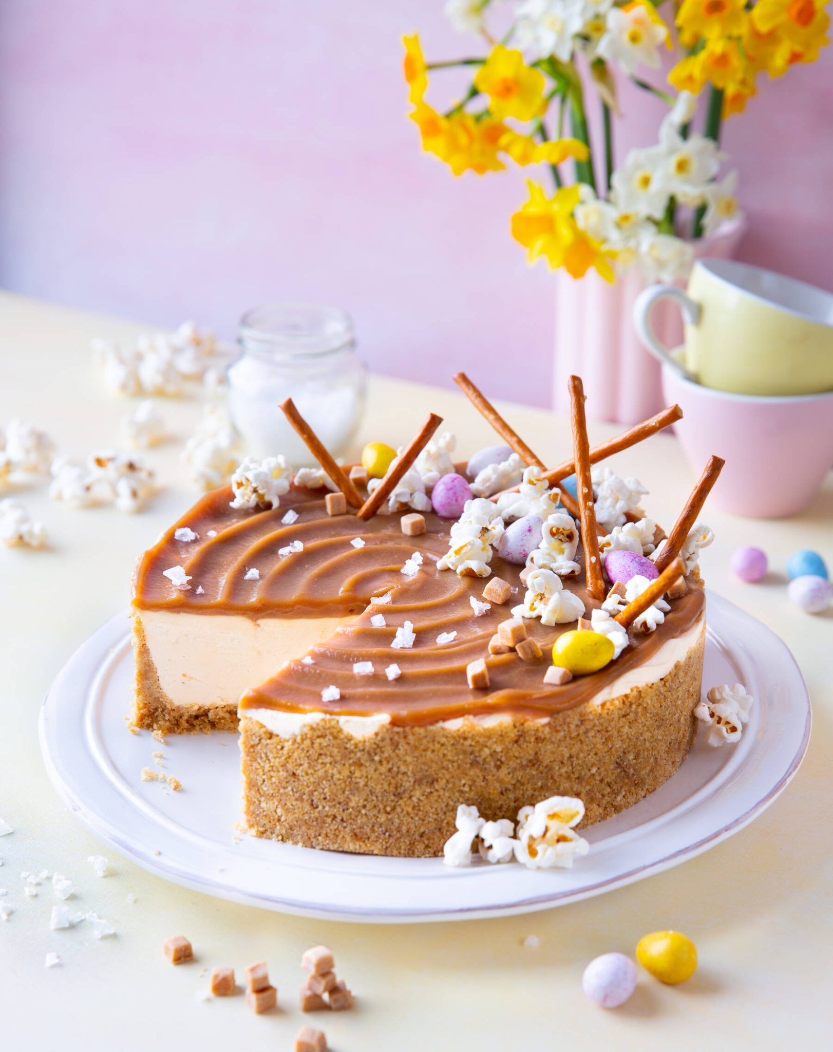 Kinuskikissan suolakinuskijuustokakku - Valio