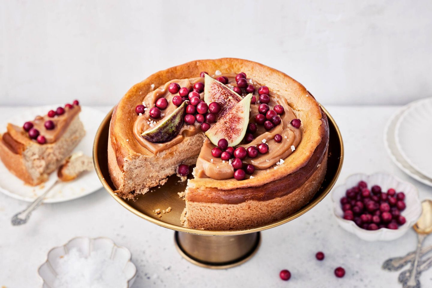 Pipari-kinuskijuustokakku - Valio