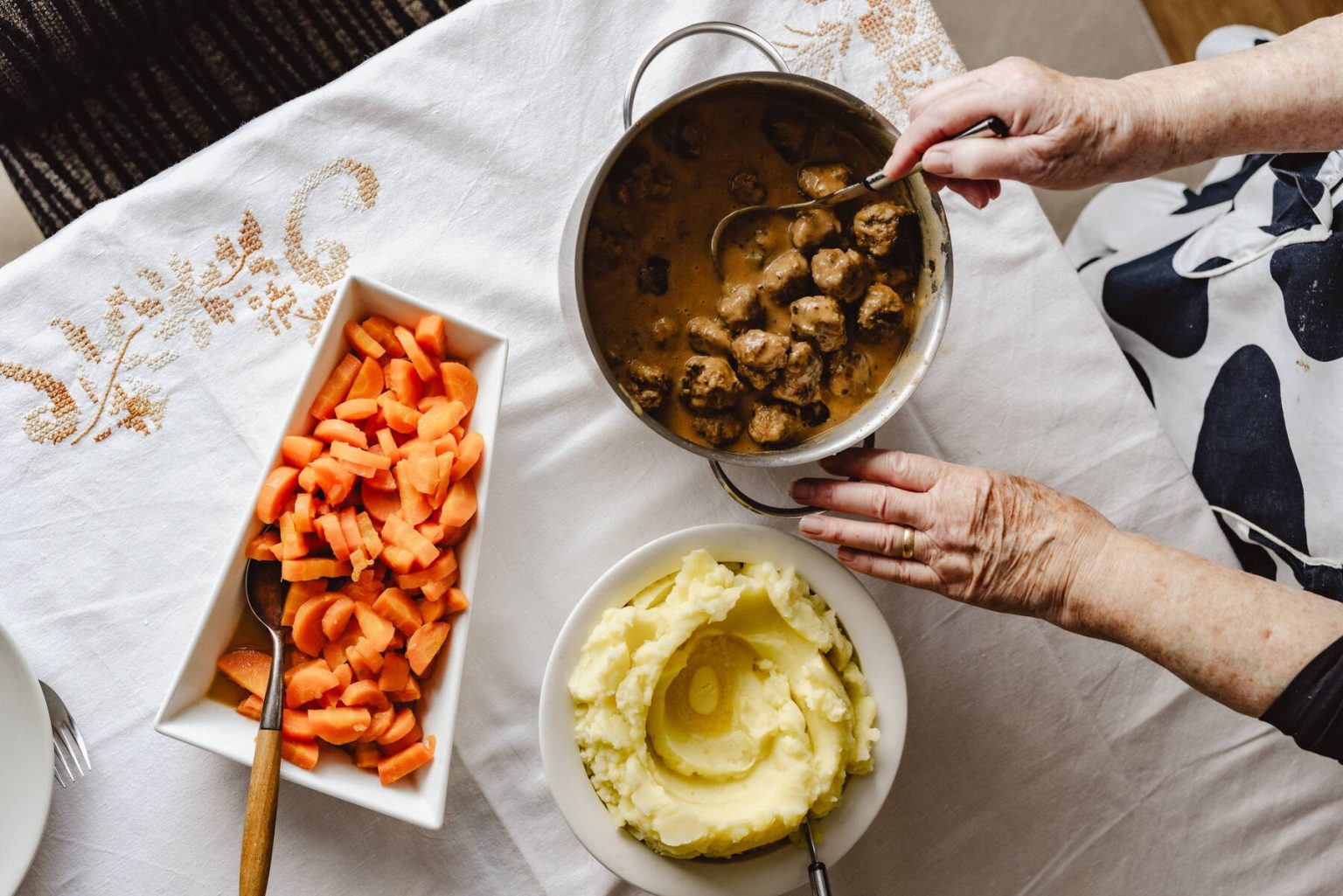 Bella Tablen grillijuusto-panzanella - Valio