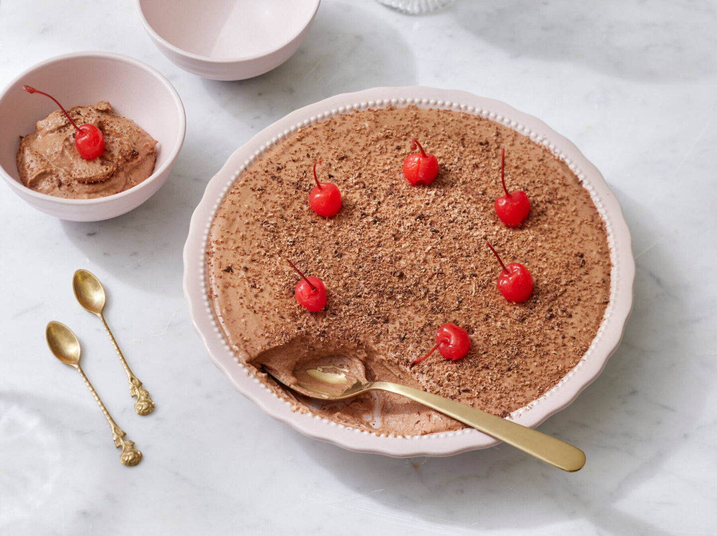 Rommi-rusinasuklaamousse - Valio