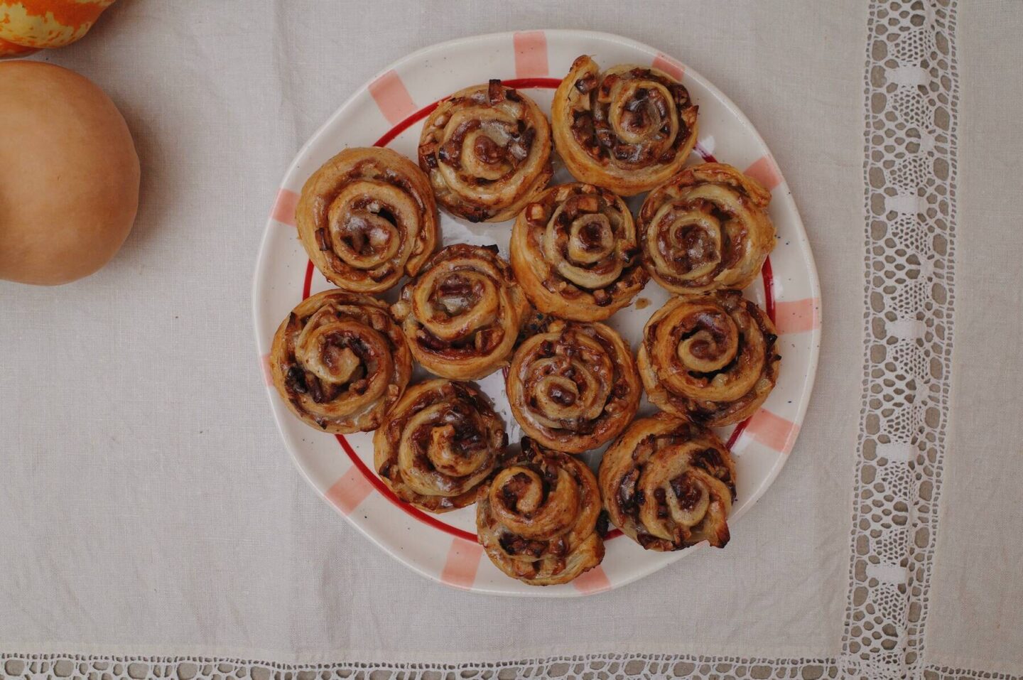 Bella Tablen omena-kanelikierteet - Valio